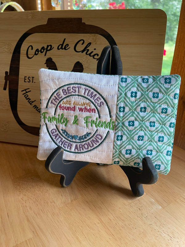 Family and friends mug rug - Coop de Chick